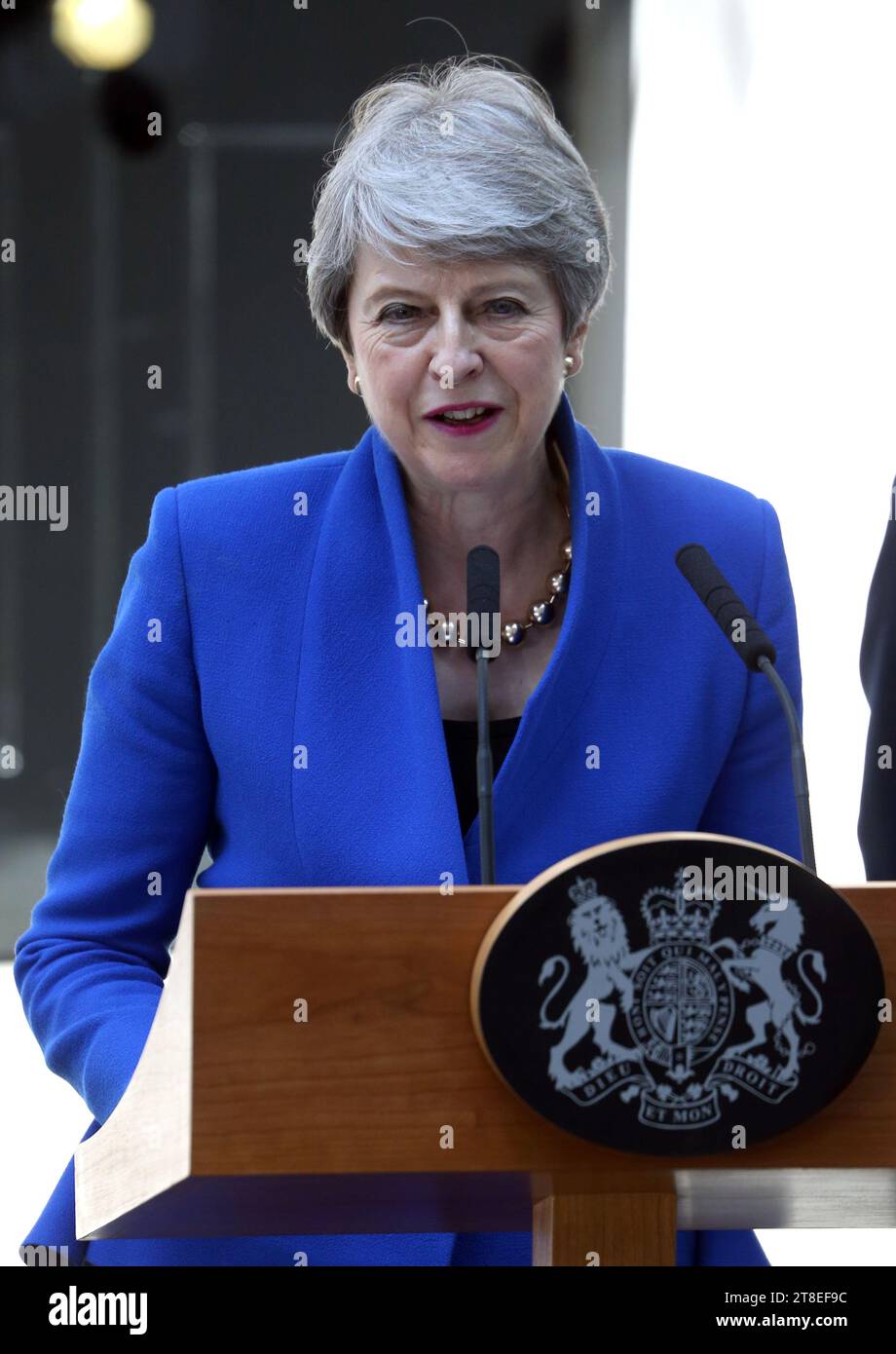 Theresa May makes a final speech outside 10 Downing Street before ...