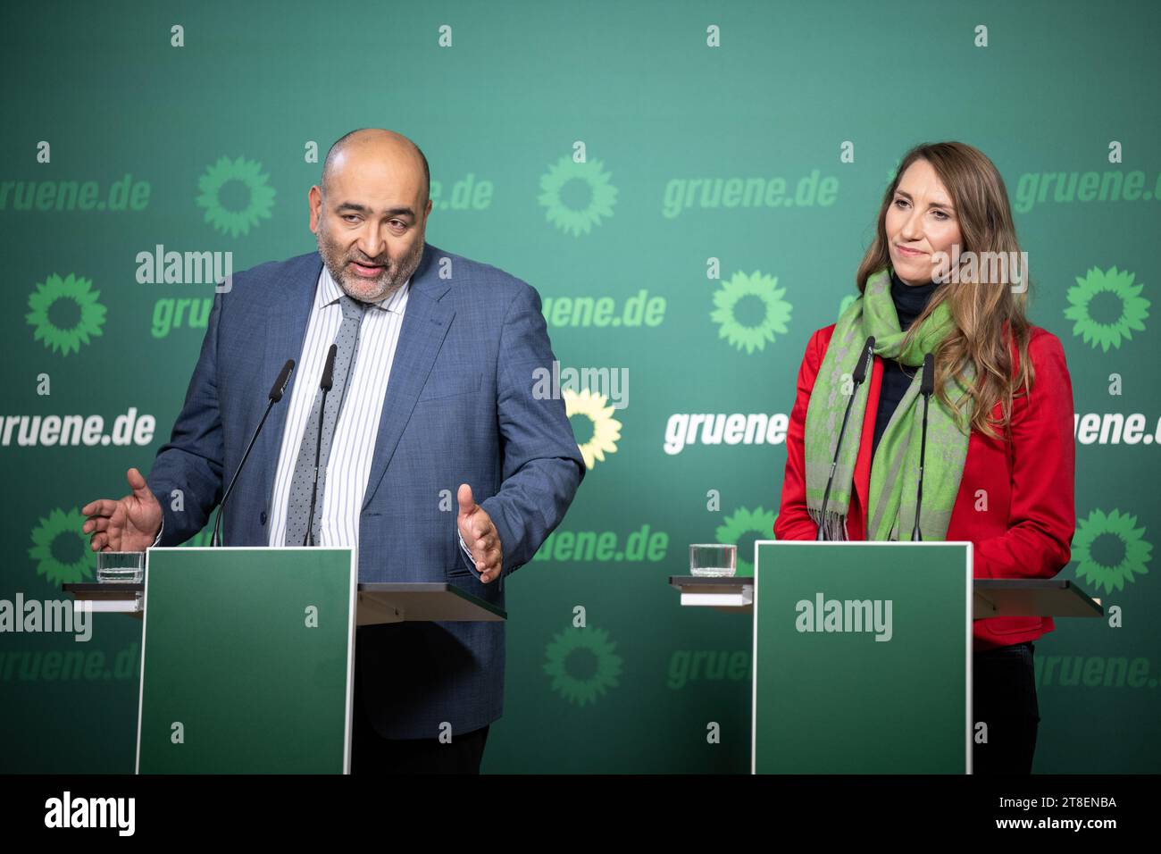 20 November 2023, Berlin: Omid Nouripour (Alliance 90/The Greens / l ...