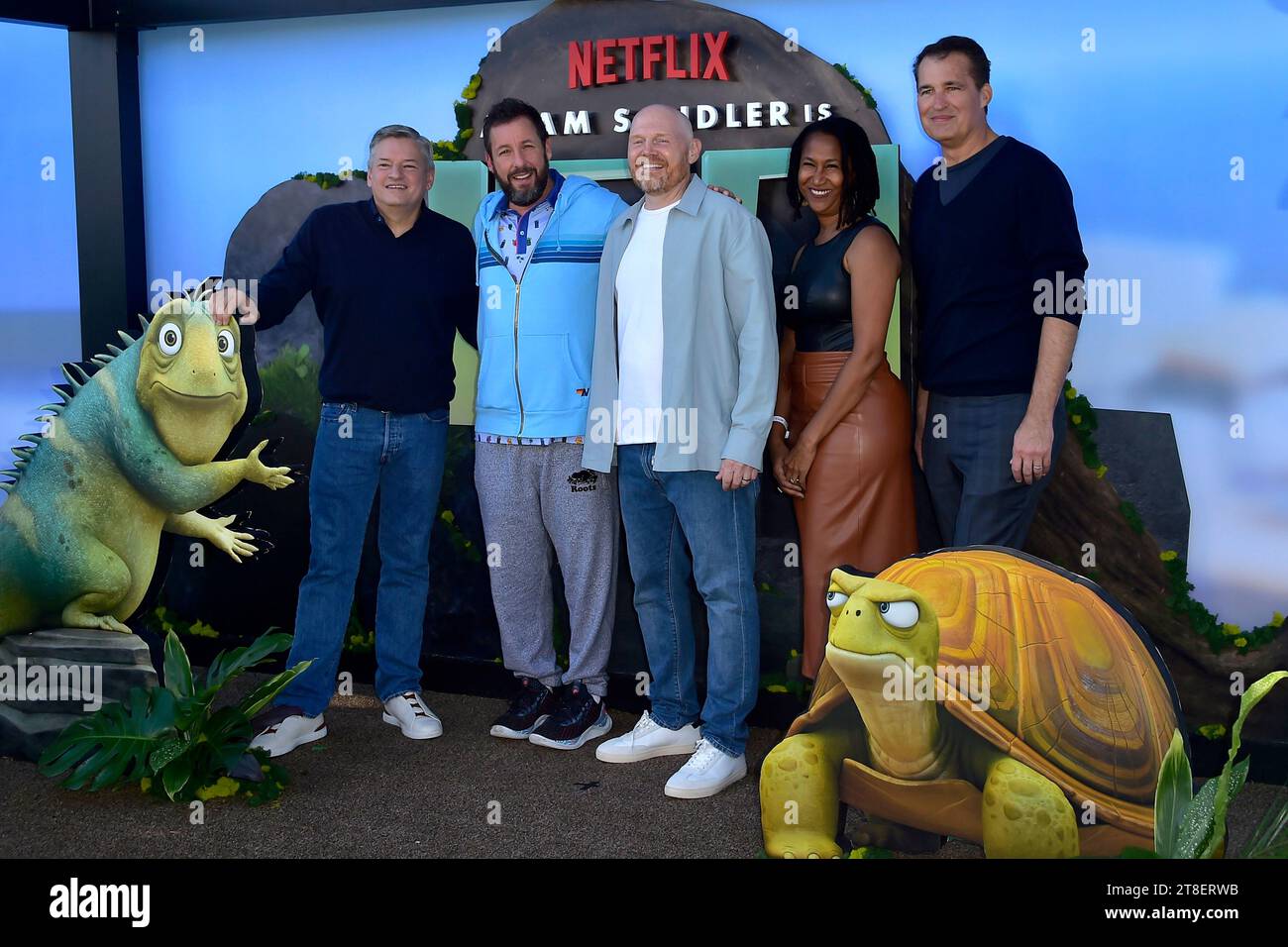 Ted Sarandos, Adam Sandler, Bill Burr, Karen Toliver und Scott Stuber bei der Premiere des ...