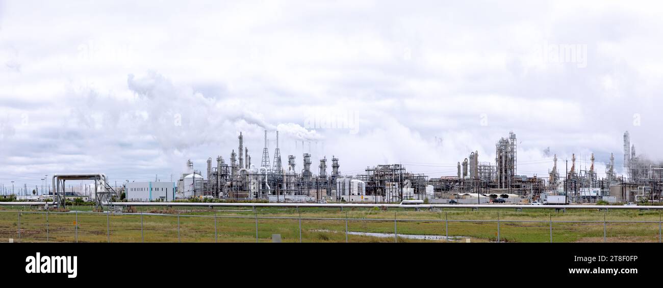 oil industry complex near Freeport, Texas, USA Stock Photo - Alamy