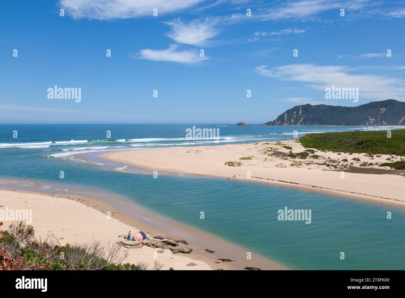 Mouth of the Swartvlei River and beach, Sedgefield, Garden Route ...