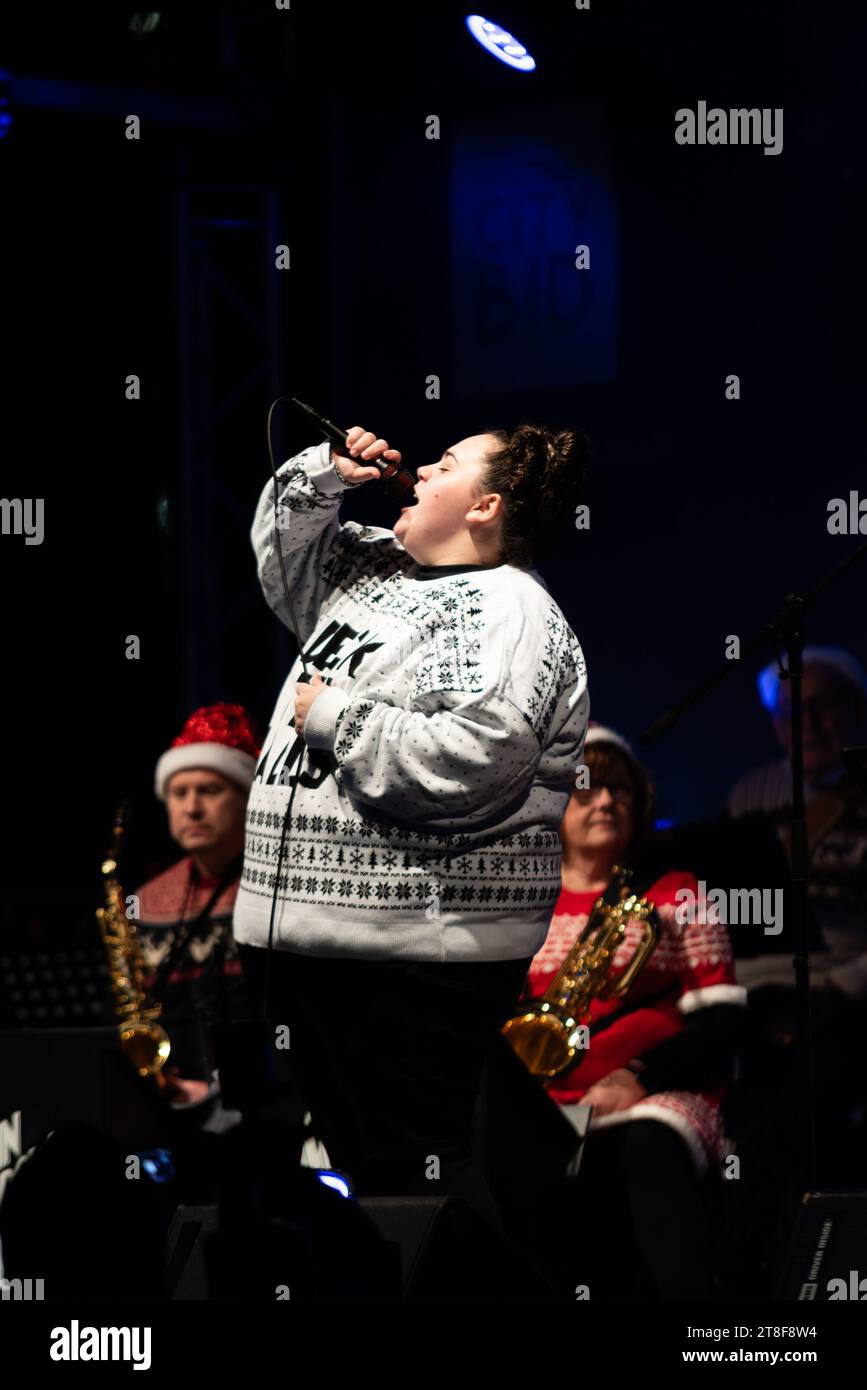 Singer songwriter Heidi Boualili performing at the Southend on Sea ...