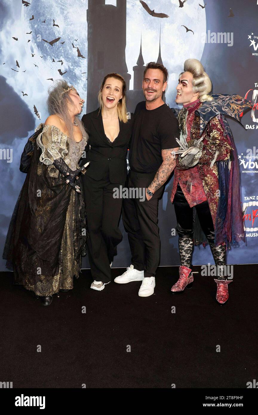 Anna Hofbauer und Marc Barthel bei der Premiere des Musicals Tanz der Vampire im Stage ...