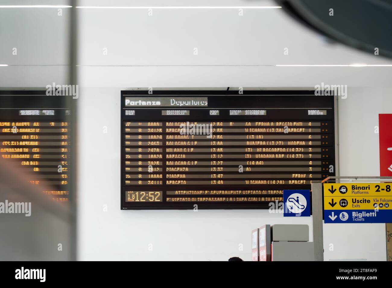 Modena, Italy. Electronic timetable at Modena railway station Stock ...