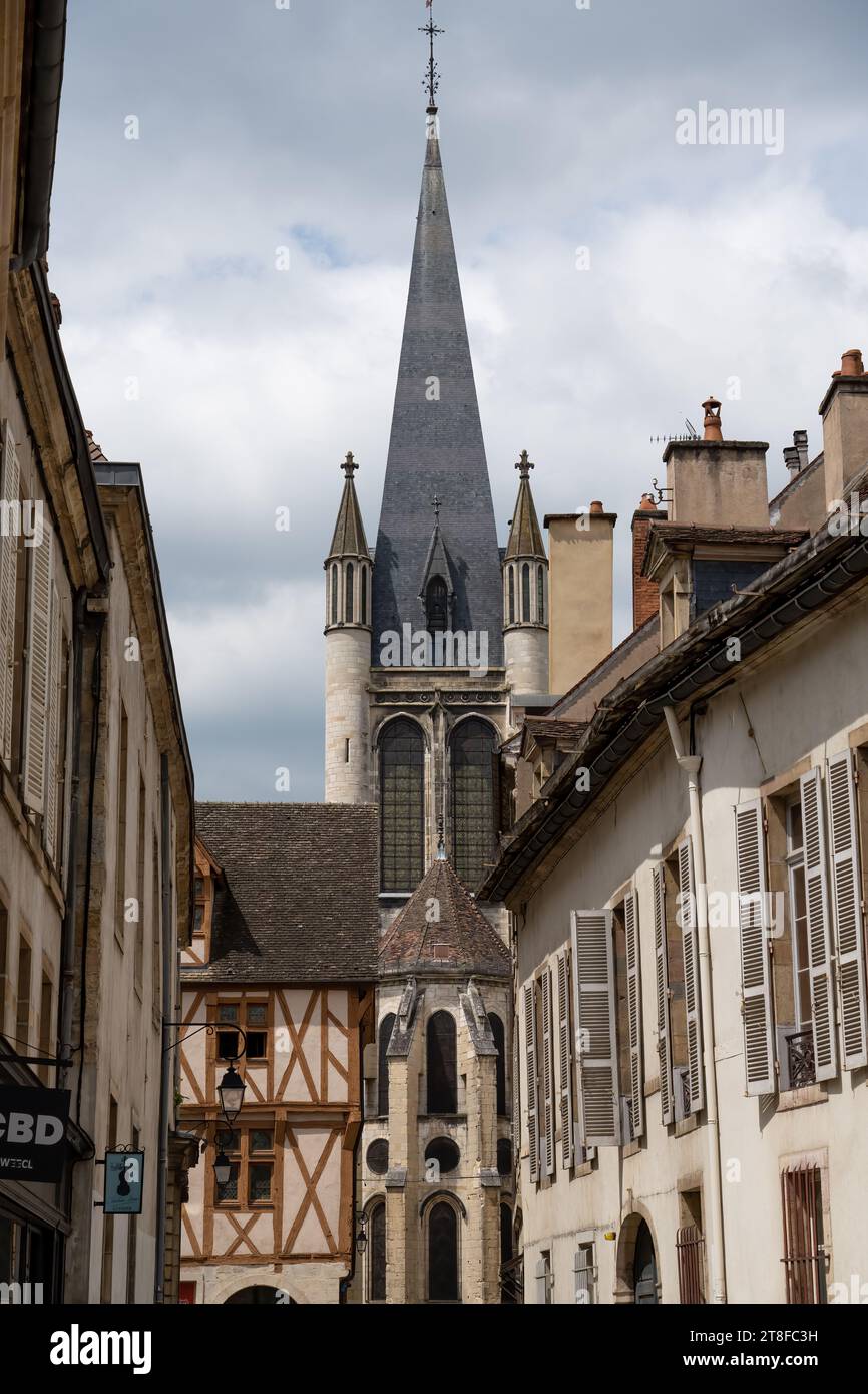 Vicar on church roof hi-res stock photography and images - Alamy