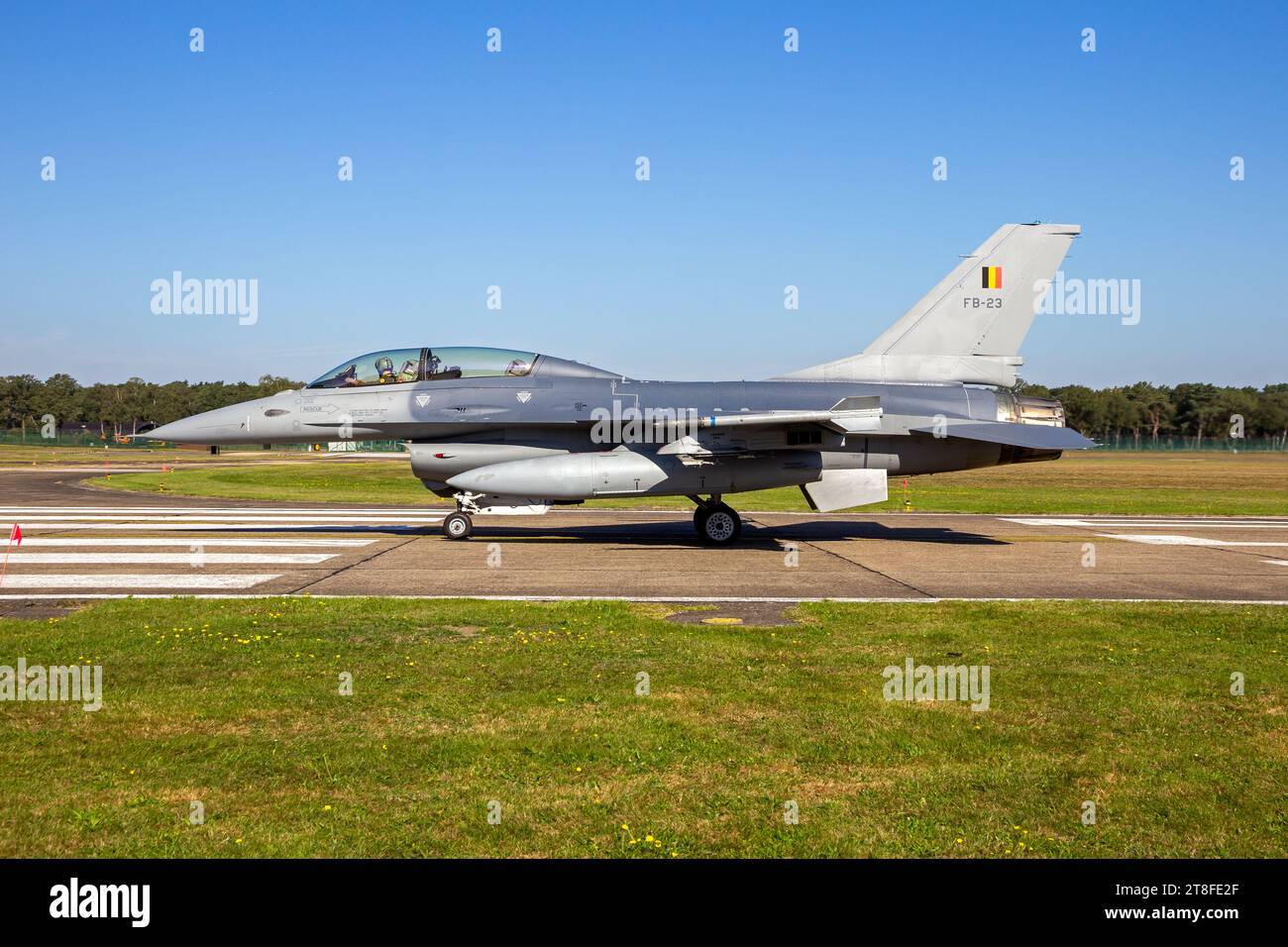 F-16 Fighting Falcon fighter jet from the Belgian Air Force taxiing to ...