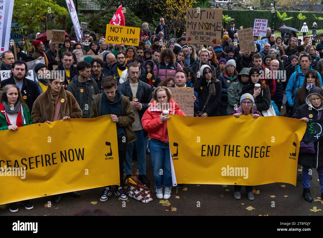 London, UK. 19th November, 2023. Members of the Jewish community attend ...