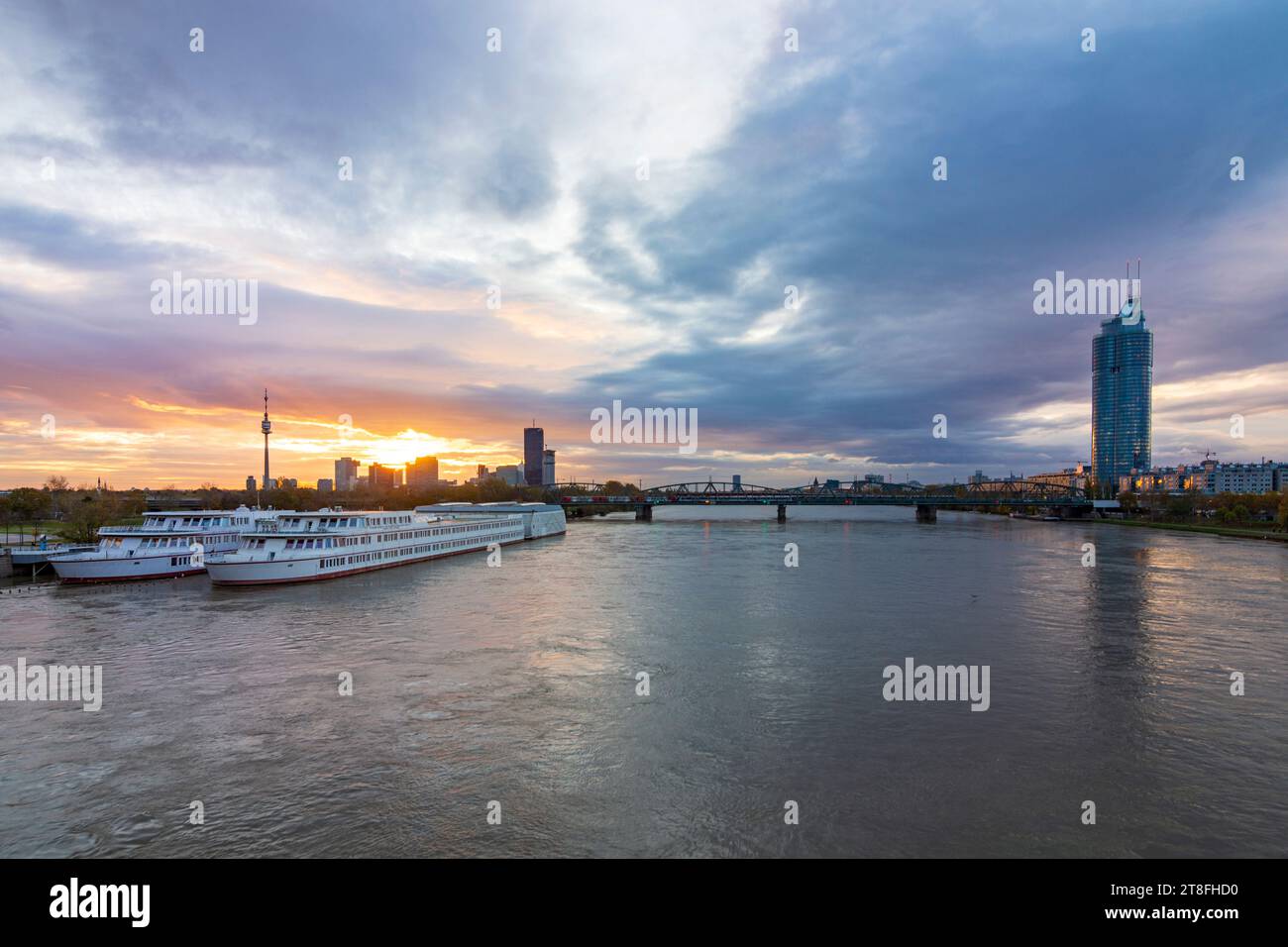 School ship of bertha von suttner gymnasium hi-res stock photography and images - Alamy
