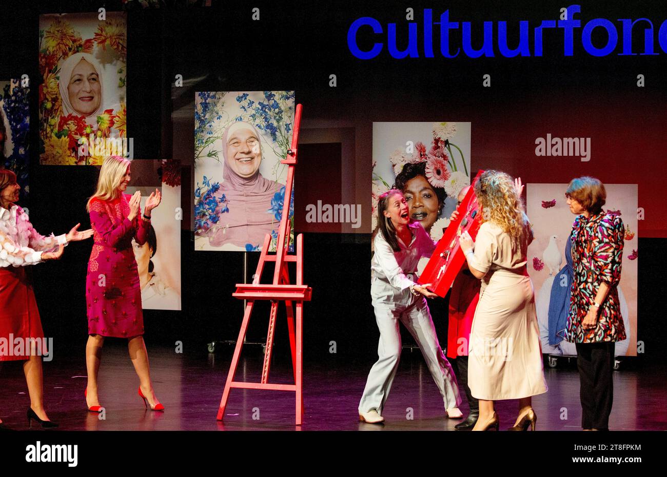 Rotterdam, Niederlande. 20th Nov, 2023. Queen Maxima of the Netherlands ...