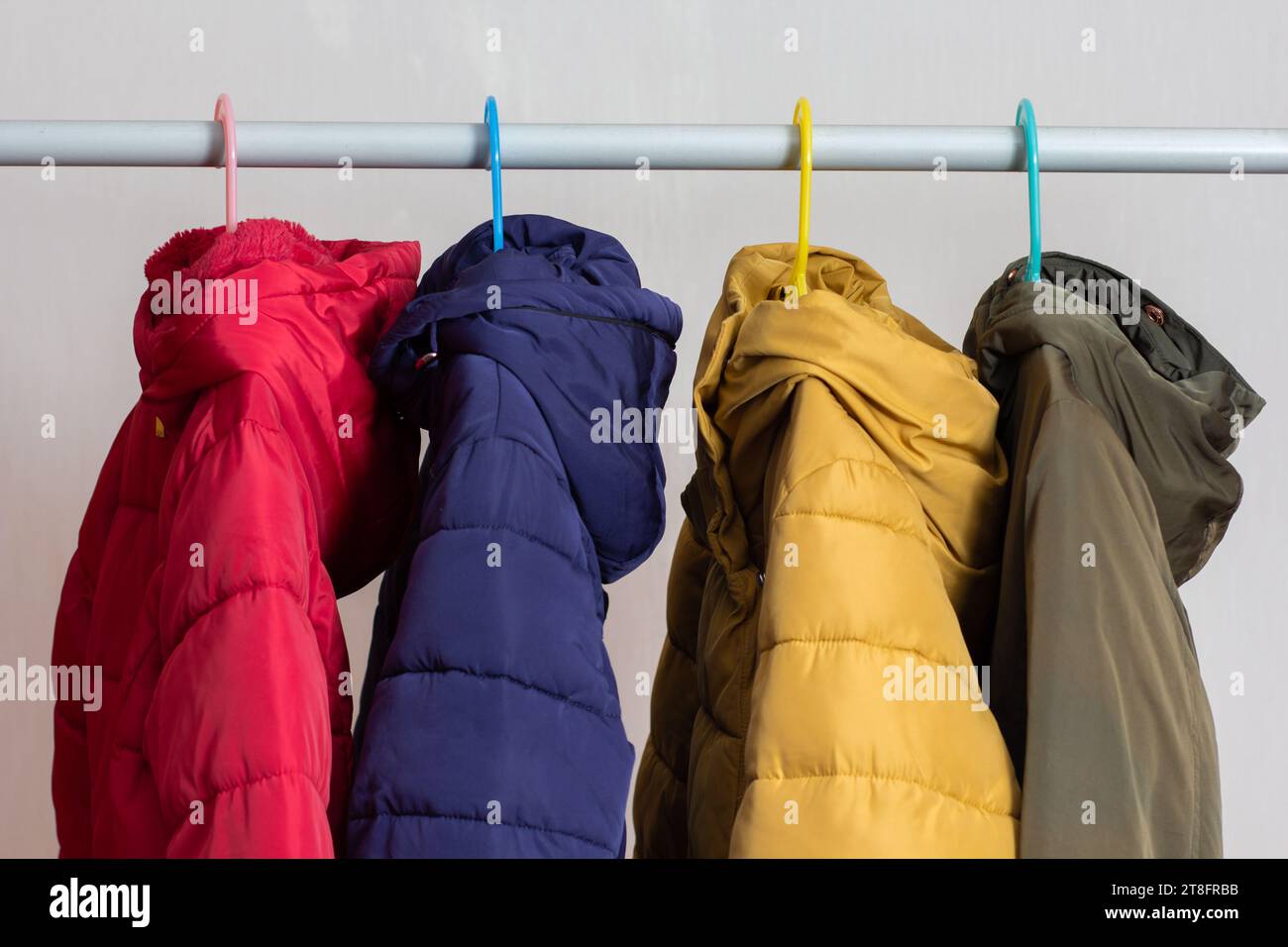 Green puffer jackets hi-res stock photography and images - Alamy