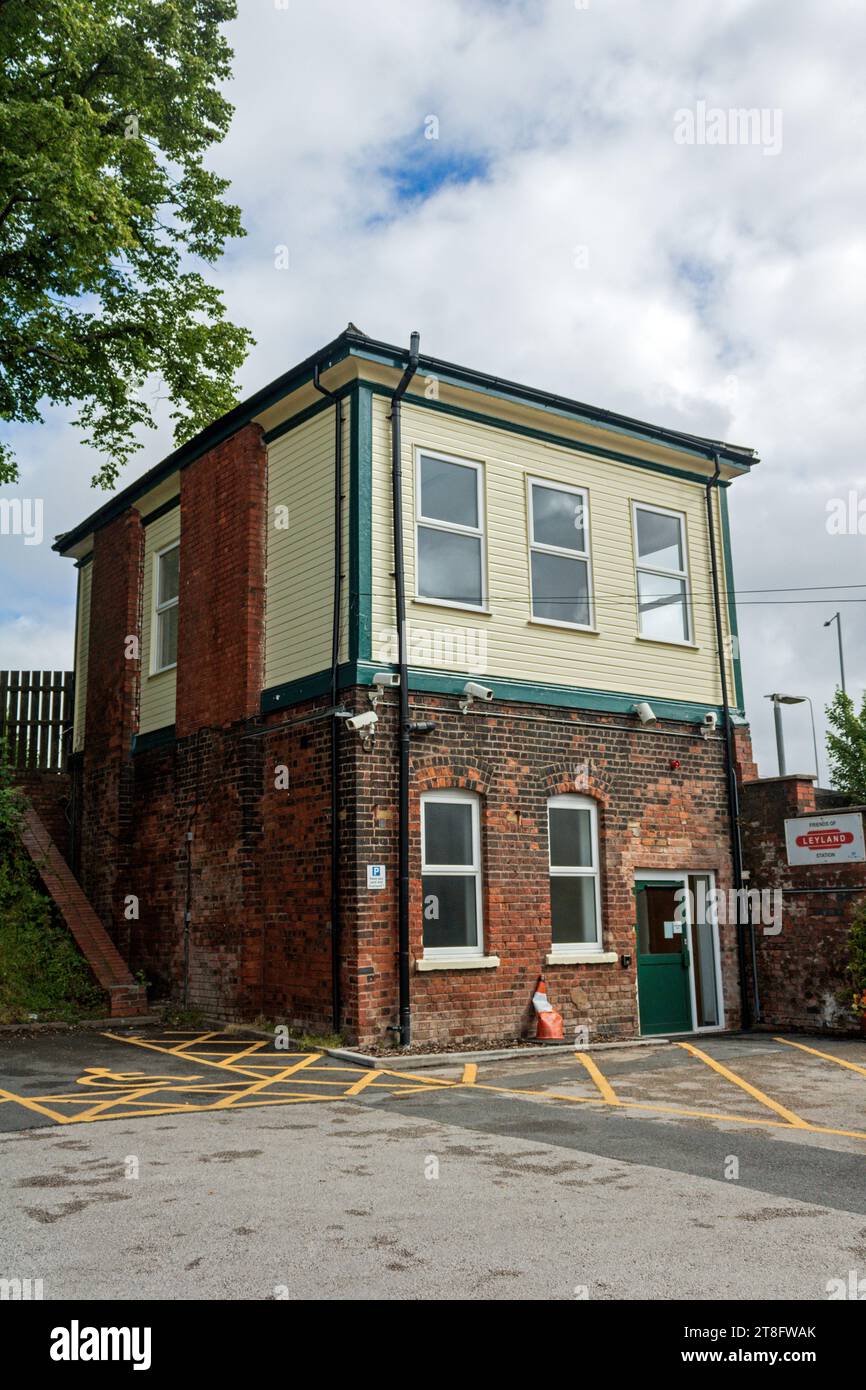 Leyland station hi-res stock photography and images - Alamy