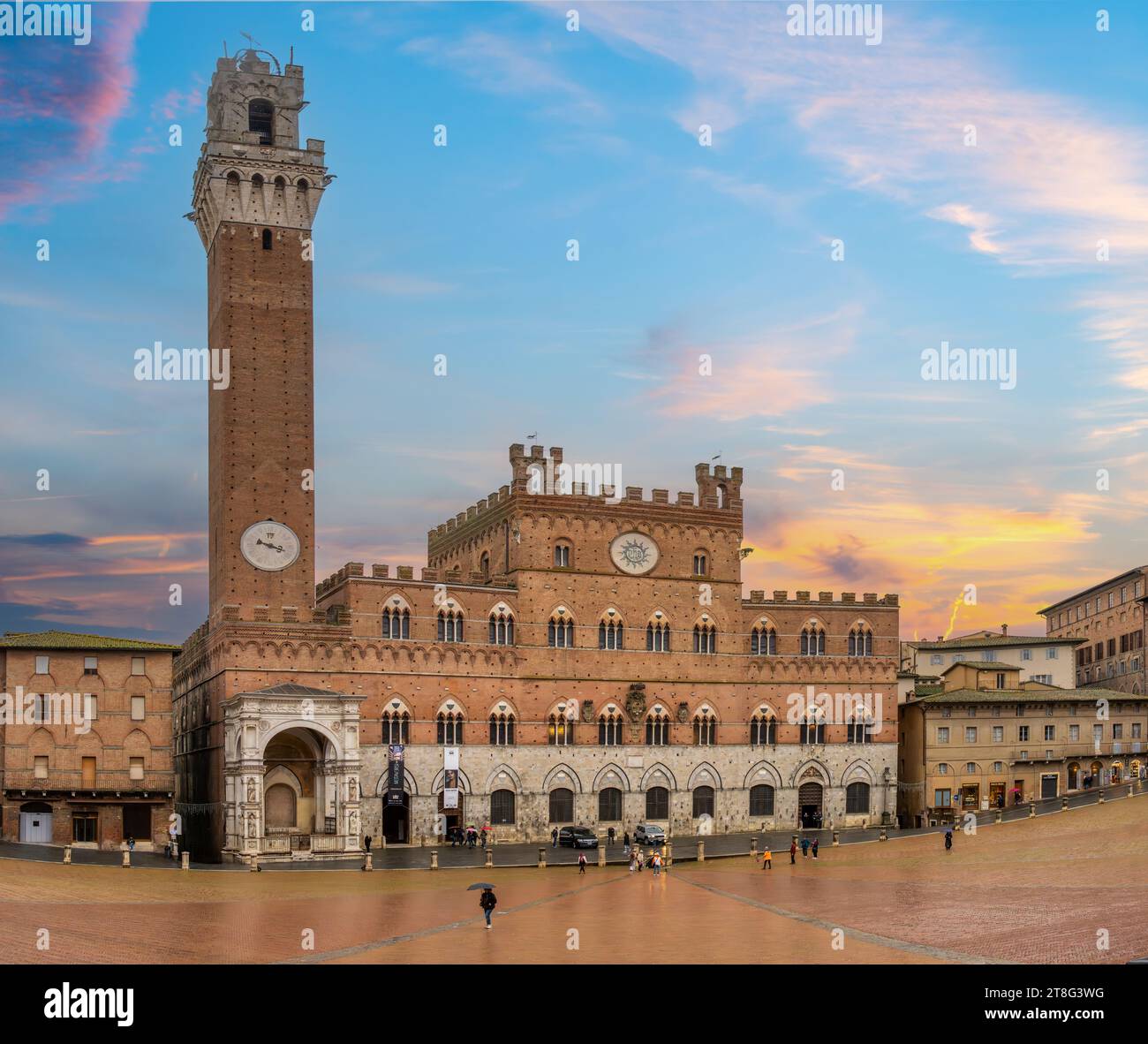 Siena, Italy, 12 november 2023 - Palazzo Pubblico (Pubblico Palace) at ...