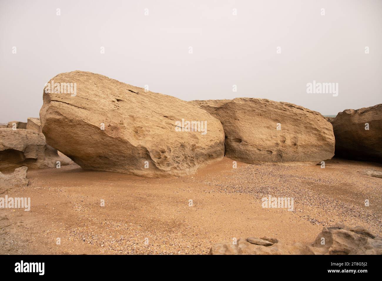Shore caspian sea hi-res stock photography and images - Alamy