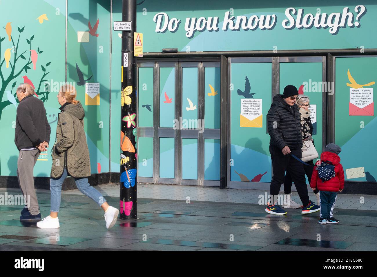 Slough, UK. 20th November, 2023. Slough High Street. The Telegraph ...
