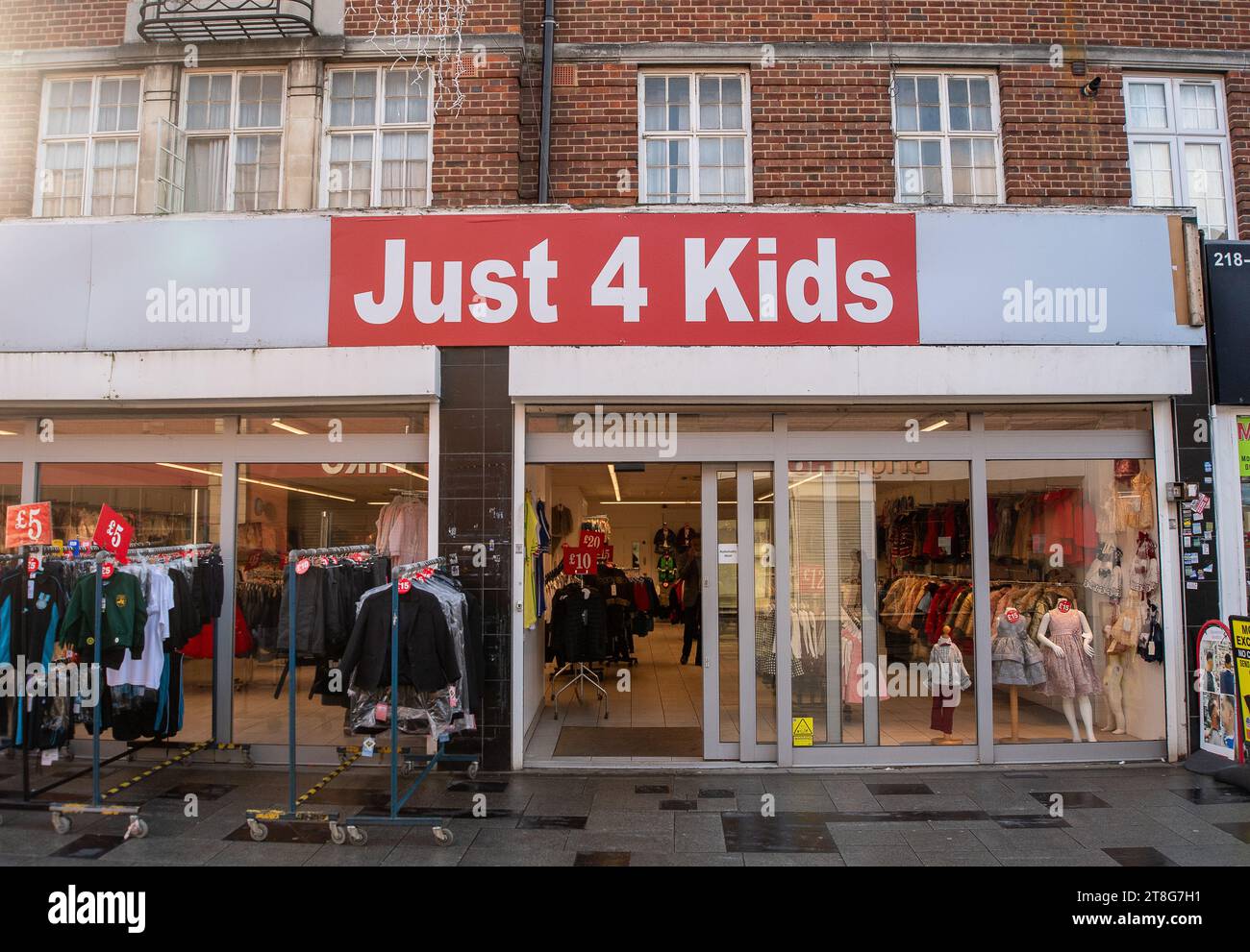 Slough, UK. 20th November, 2023. Just 4 Kids has replaced the Sue Ryder ...