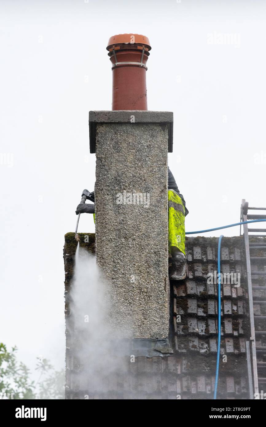 Pressure washing soiled render hi-res stock photography and images - Alamy