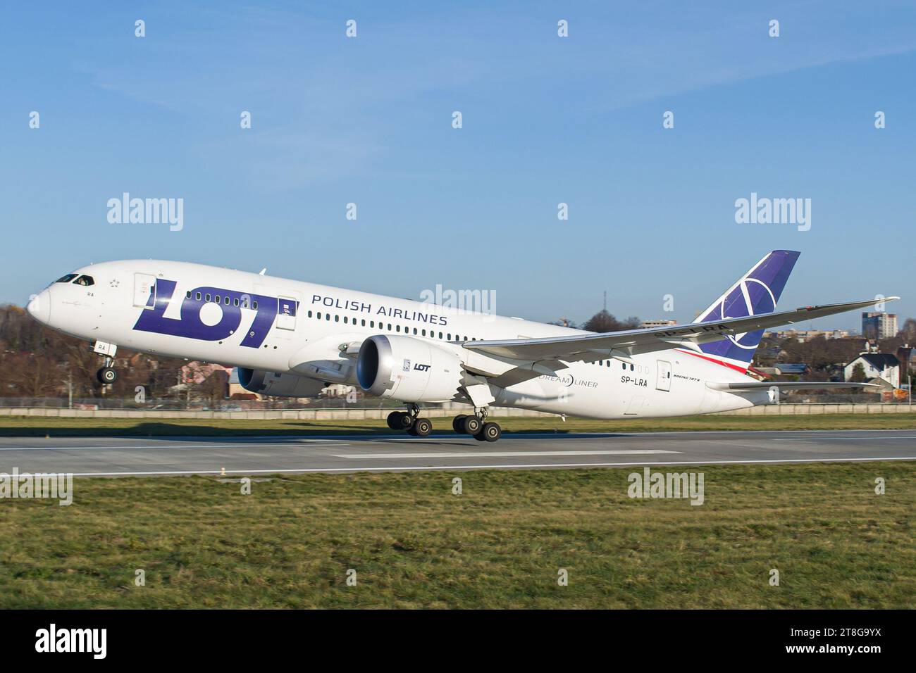 LOT Polish Airlines Boeing 787-8 Dreamliner aircraft taking off from ...