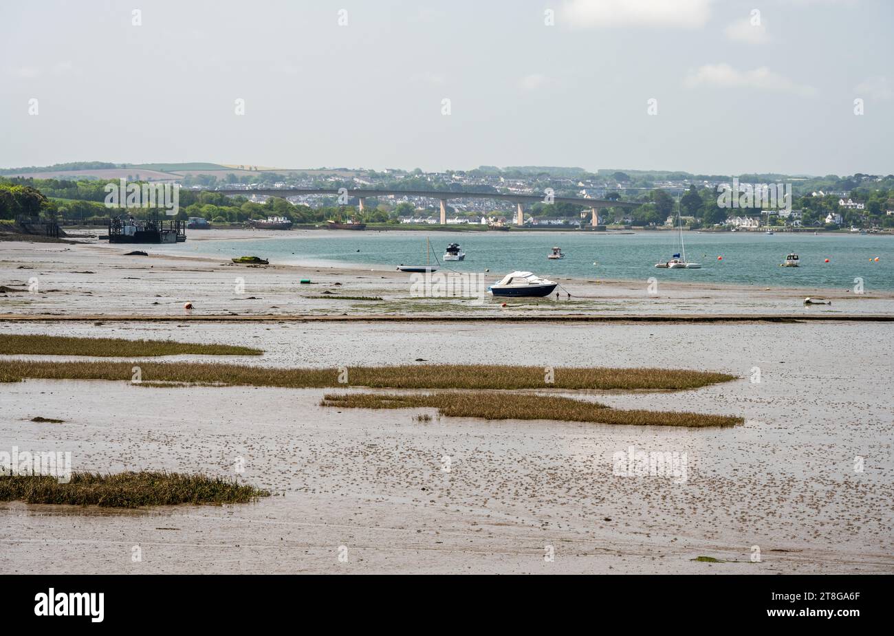 Barnstaple town behind the Taw Bridge and estuary of the River Taw in ...