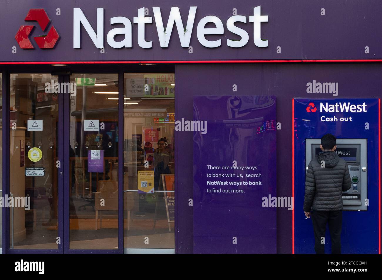 Slough, UK. 20th November, 2023. A NatWest bank in Slough High Street ...