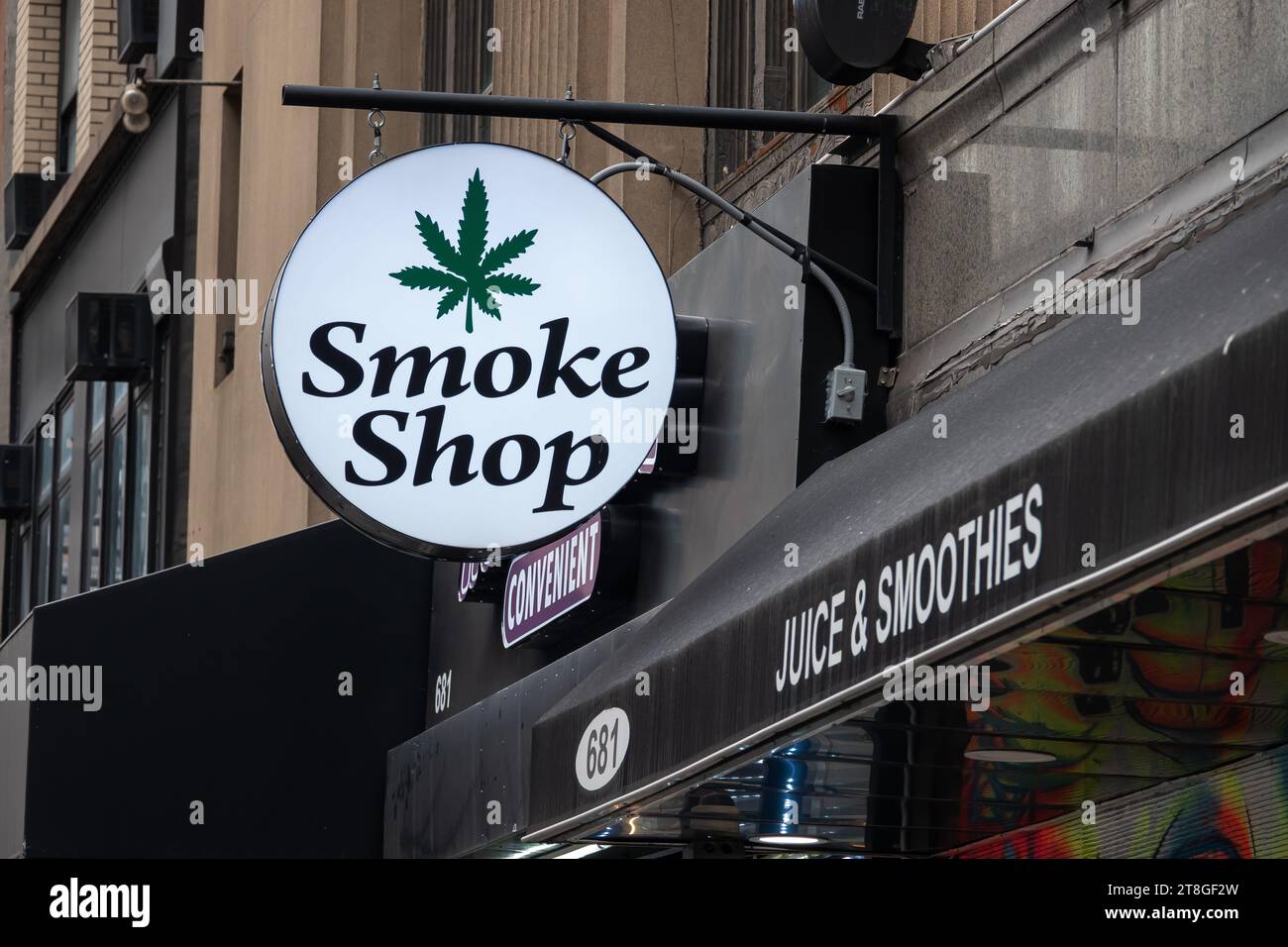 Smoke street night usa hi-res stock photography and images - Alamy