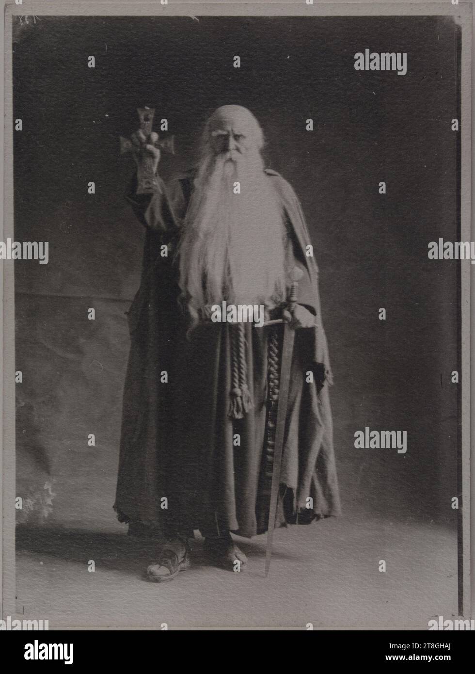 Sylvain as Frédéric Barberousse, part II, scene 6, Photograph, En 2 ...