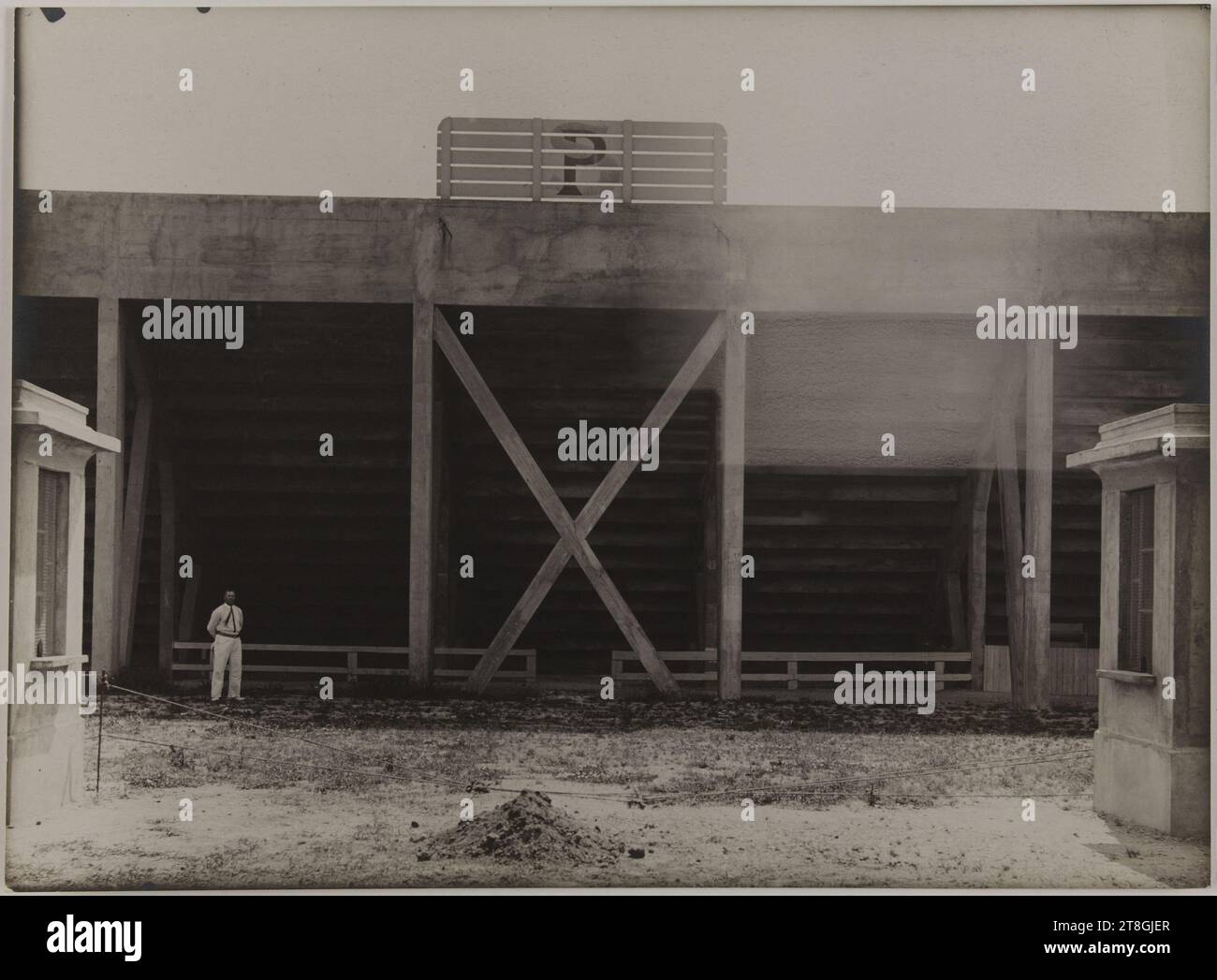 Mount pershing hi-res stock photography and images - Alamy