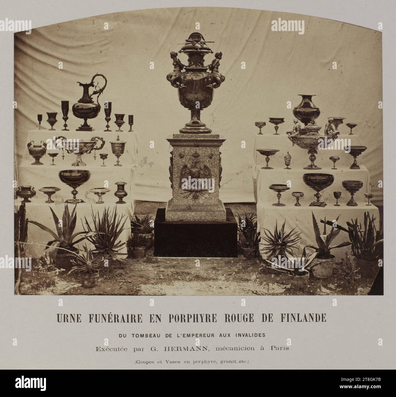 Porphyry tomb hi-res stock photography and images - Alamy