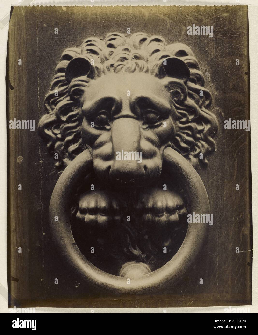 Knocker, Hôtel de la Marquise de Courtavel, 34 rue Saint-Guillaume, 7th ...