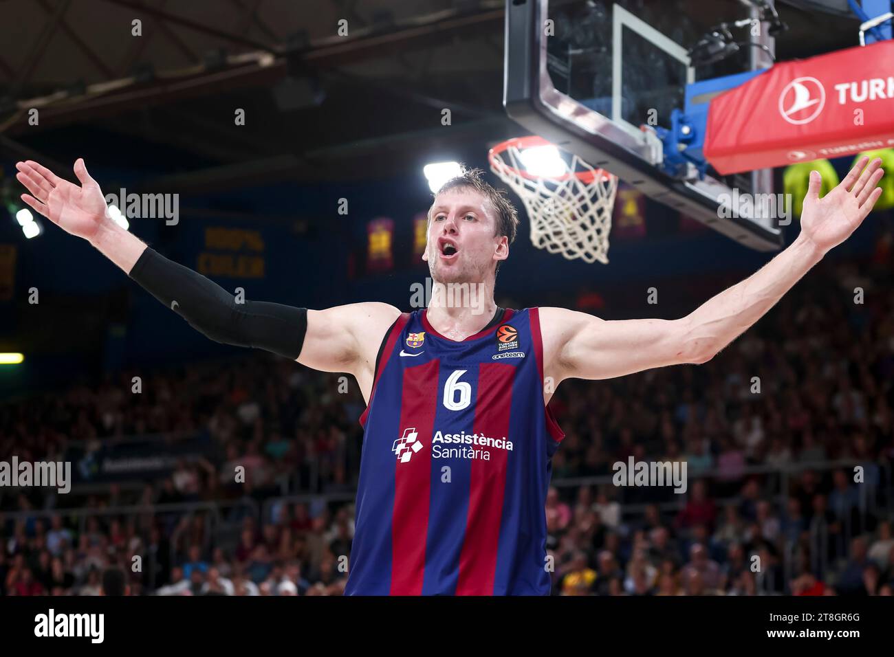 Barcelona, Spain. 17th Nov, 2023. BARCELONA, SPAIN - NOVEMBER 17: Jan ...