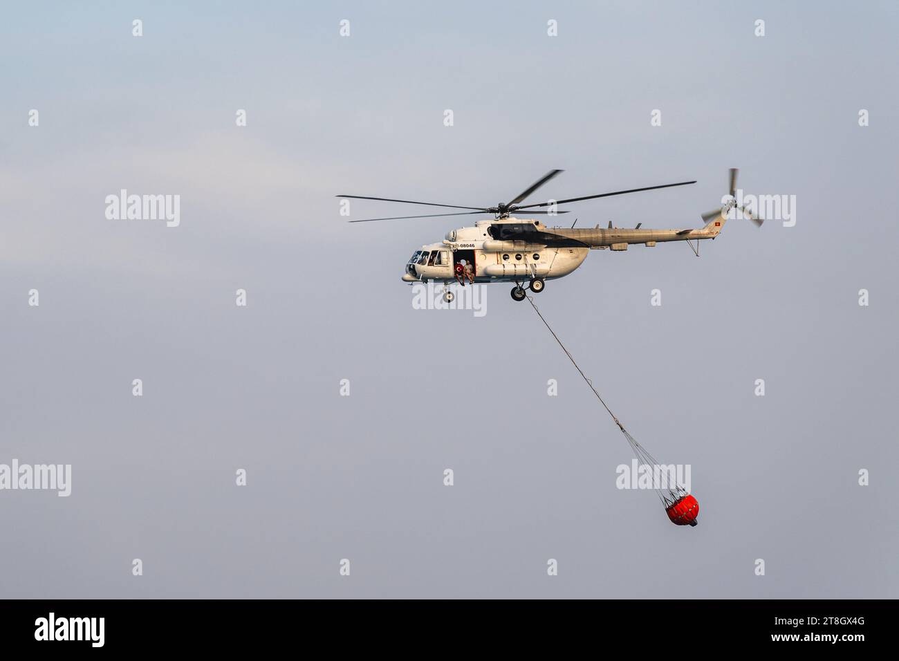 Turkish Fire Rescue Helicopter, Mi-8 multifunctional helicopter, Alanya ...