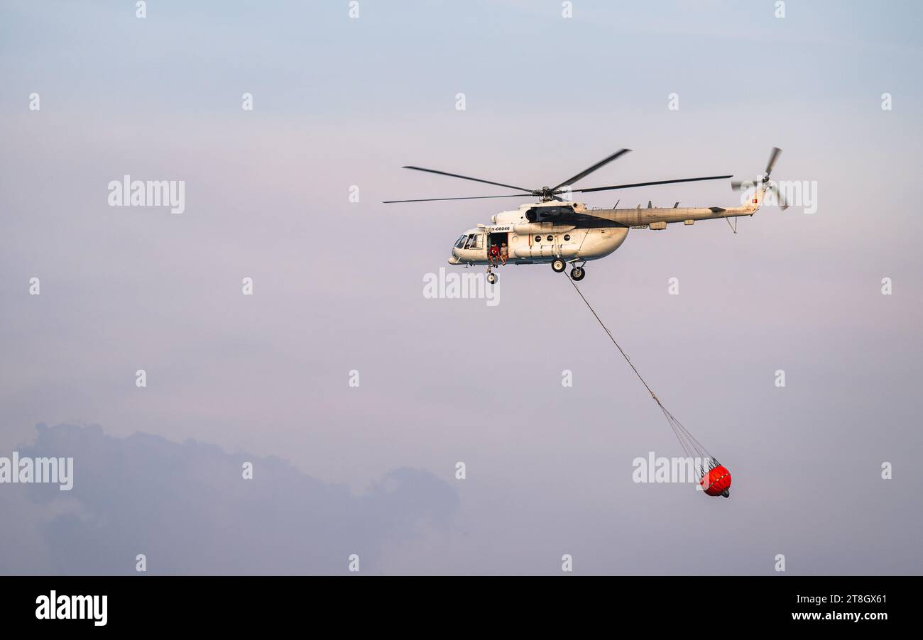 Turkish Fire Rescue Helicopter, Mi-8 multifunctional helicopter, Alanya ...