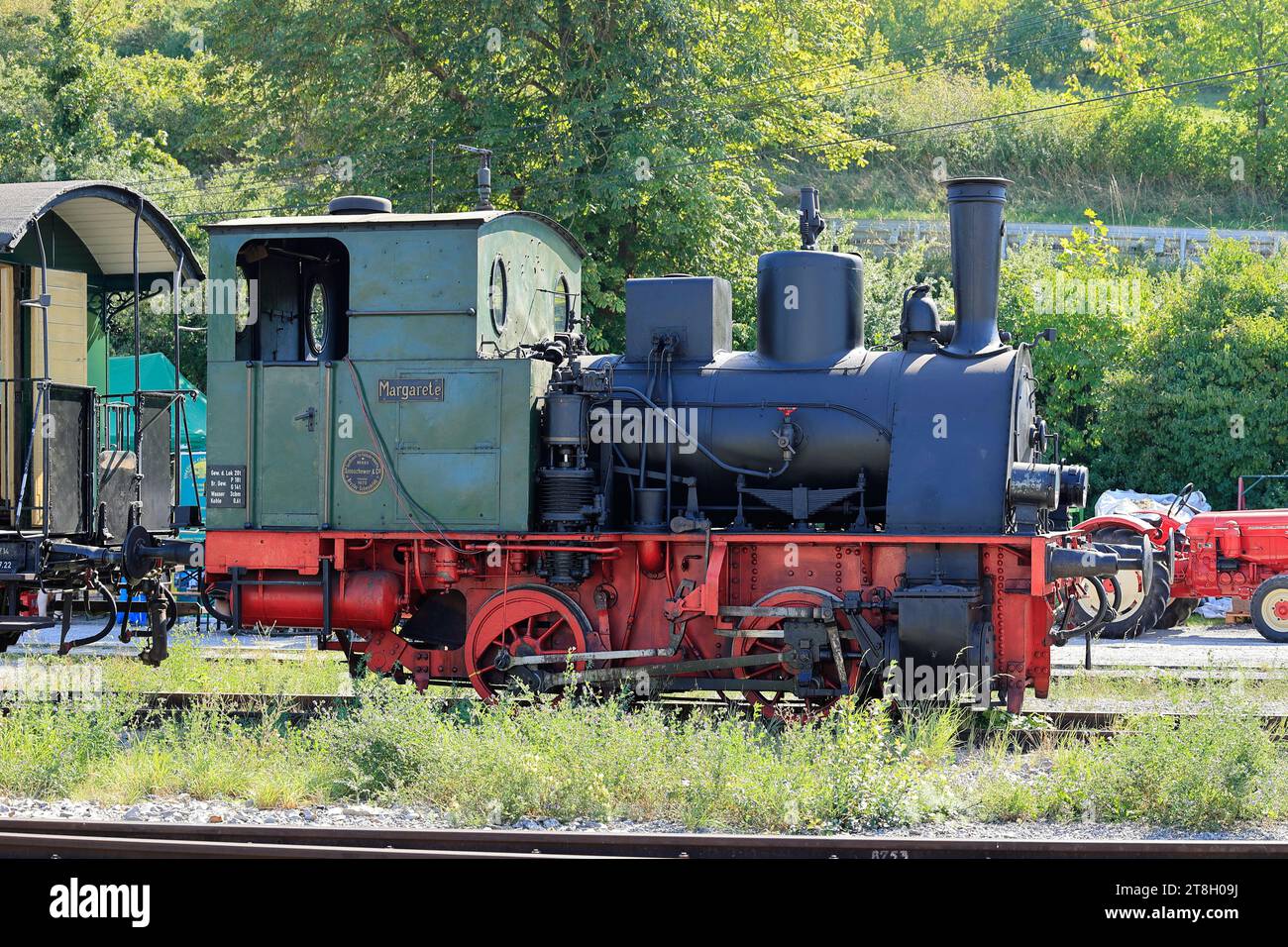 Small shunting locomotive in Weissach train station Stock Photo - Alamy
