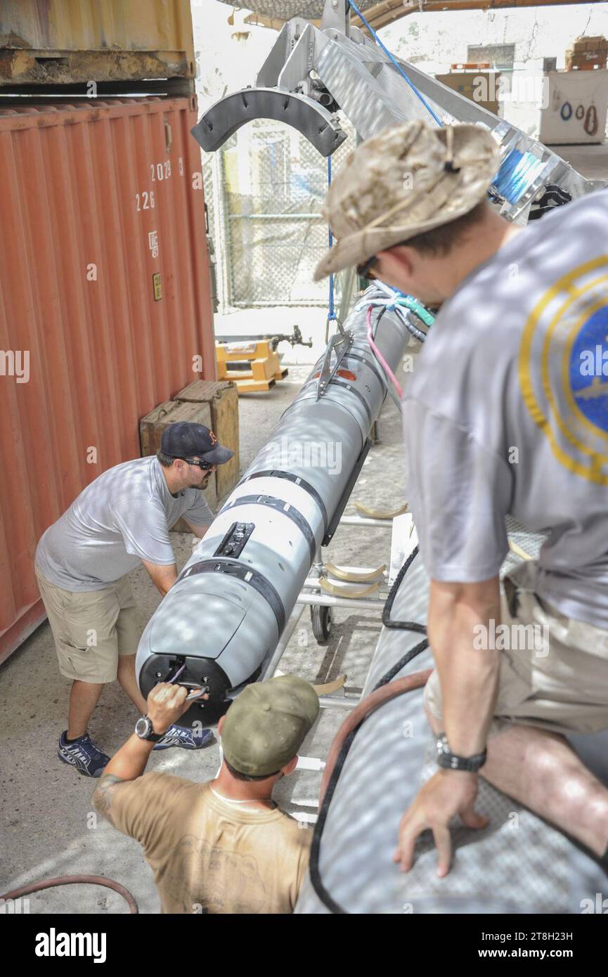 Uuv operations hi-res stock photography and images - Alamy
