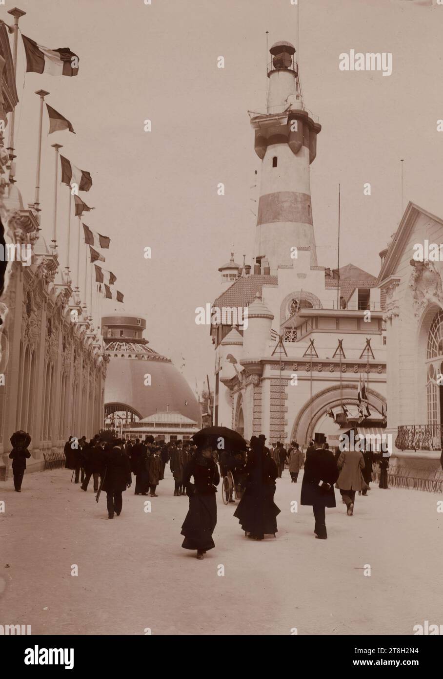 Palais de la Navigation de commerce on the left, du Creusot in the ...
