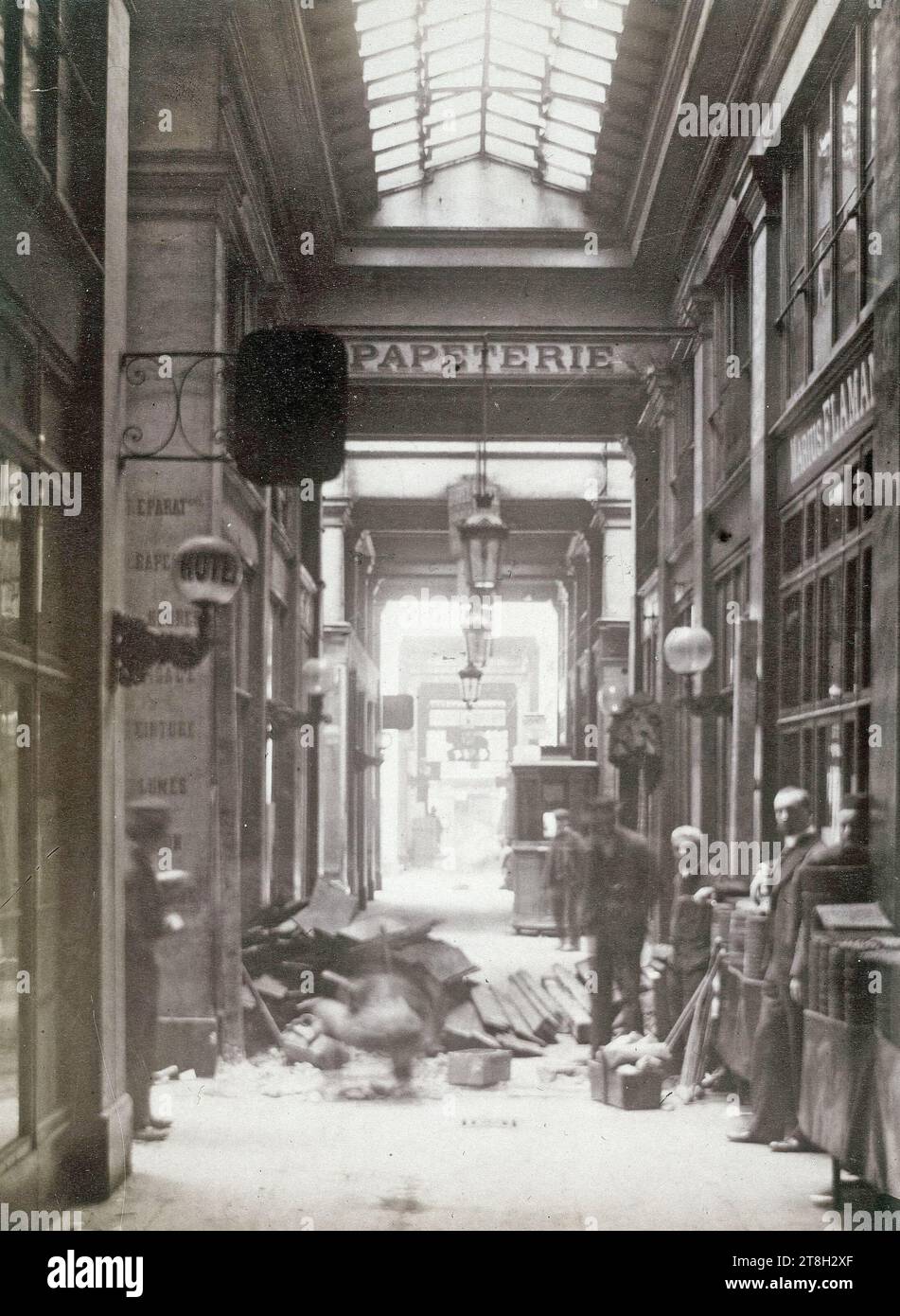 Passage du Saumon, 2nd arrondissement, Paris, Photographer, About 1900 ...