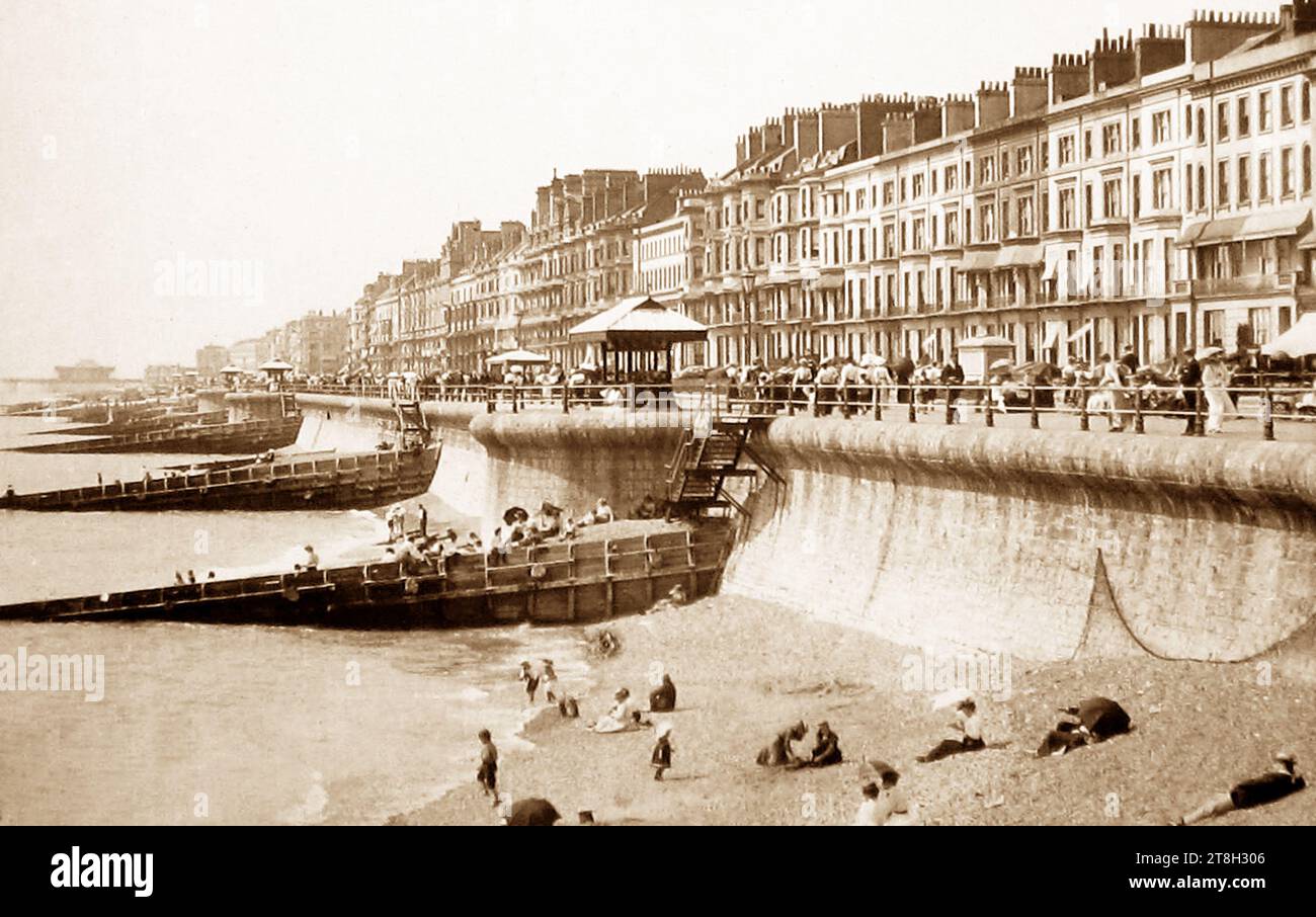 Victorian promenade hi-res stock photography and images - Alamy