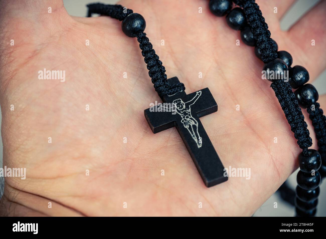Kreuz rosenkranz hi-res stock photography and images - Alamy