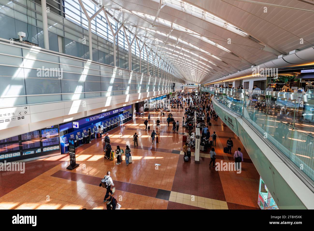 Terminal 2 des Flughafen Tokyo Haneda Airport HND in Tokio, Japan Tokio ...