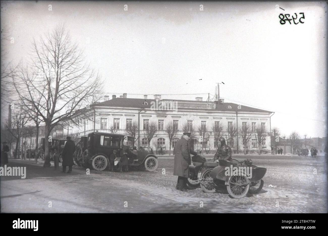 Vaade Viru väljakult Mere puiestee nurgal asuvale hoonele, AMN5978 ...