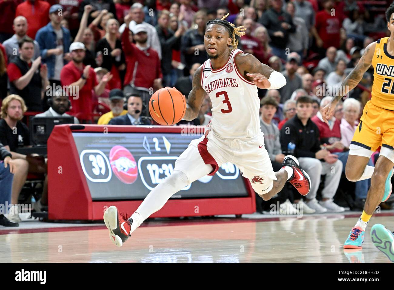 Arkansas guard El Ellis (3) against UNC Greensboro during an NCAA ...