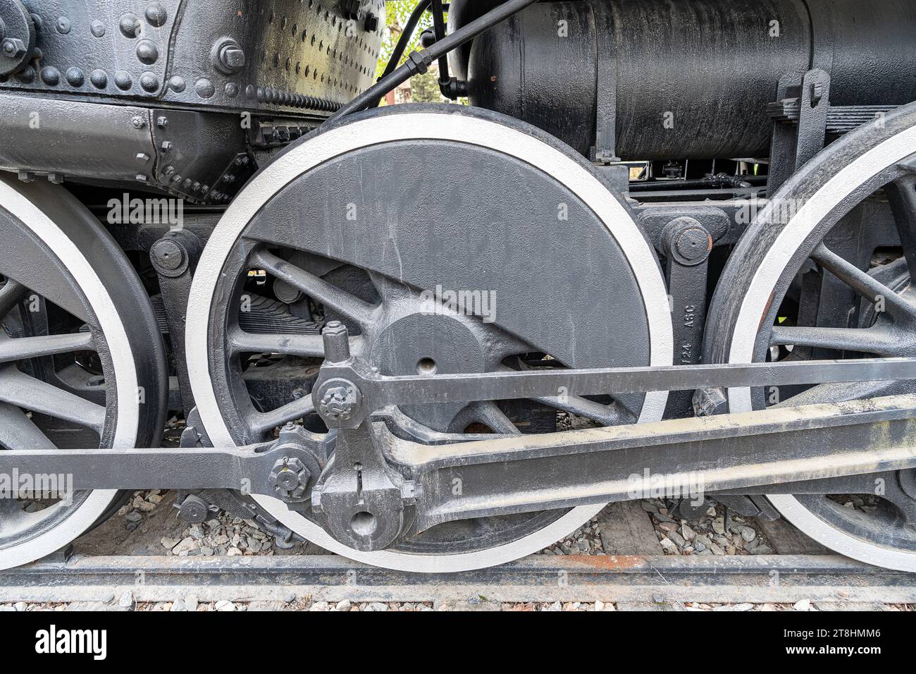 The mechanics of Alaska Railroad S-160 class 0-8-0 Locomotive 556 on ...