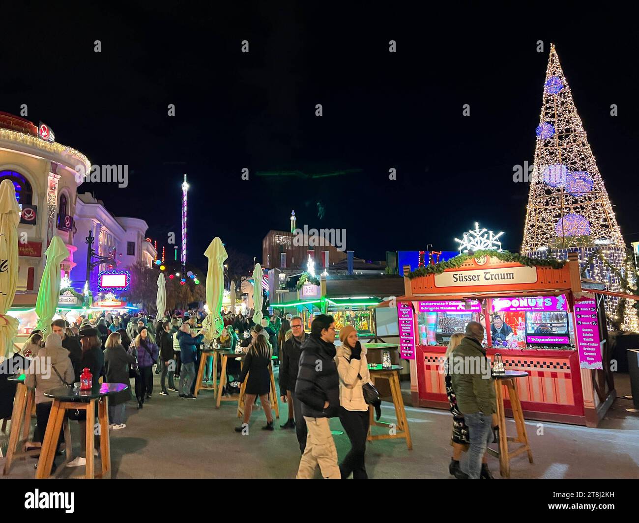 Wintermarkt auf dem Riesenradplatz im Prater - Wien 20.11.2023: Wien ...