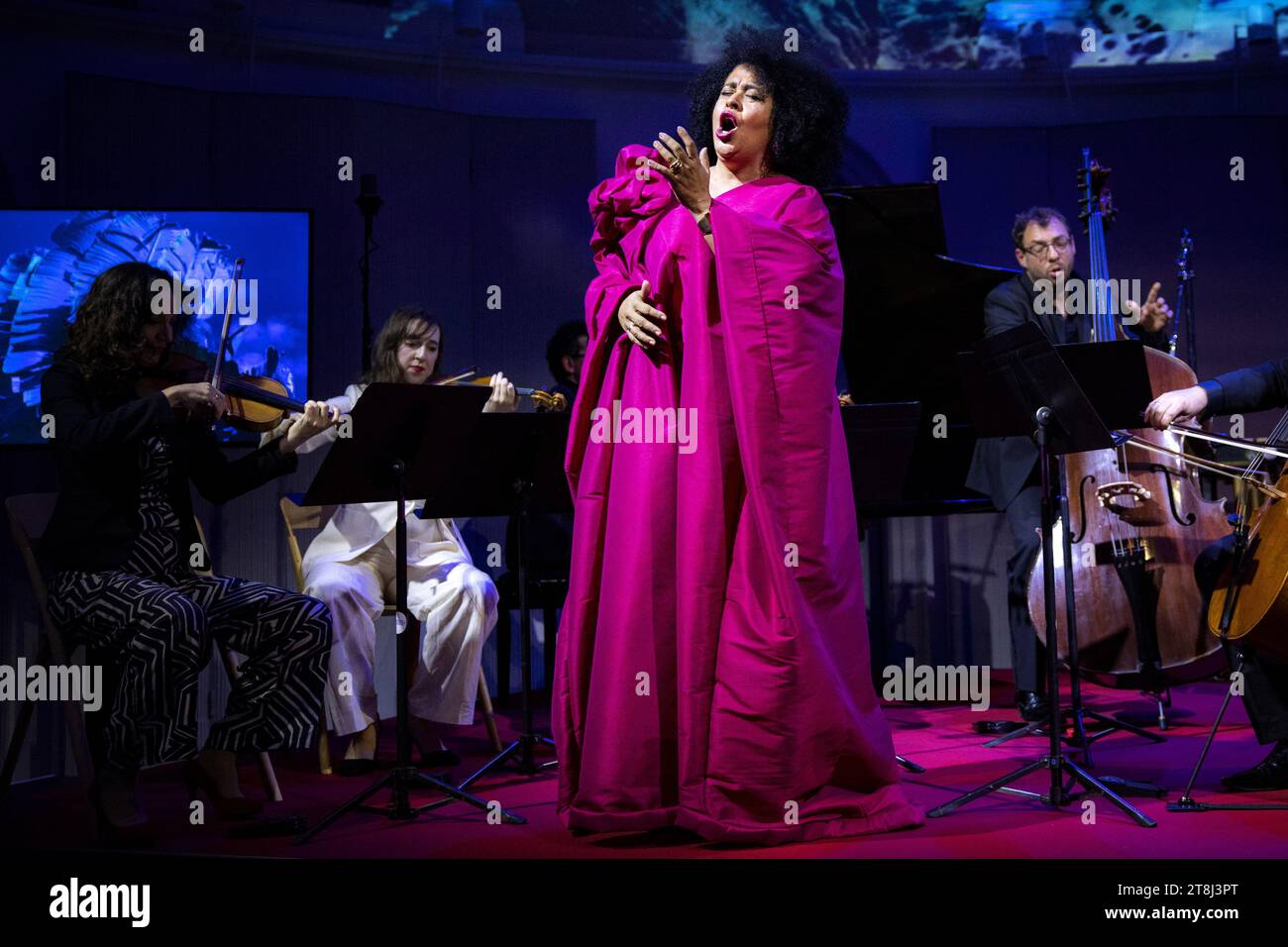 Opera singer stage 2023 hi-res stock photography and images - Alamy