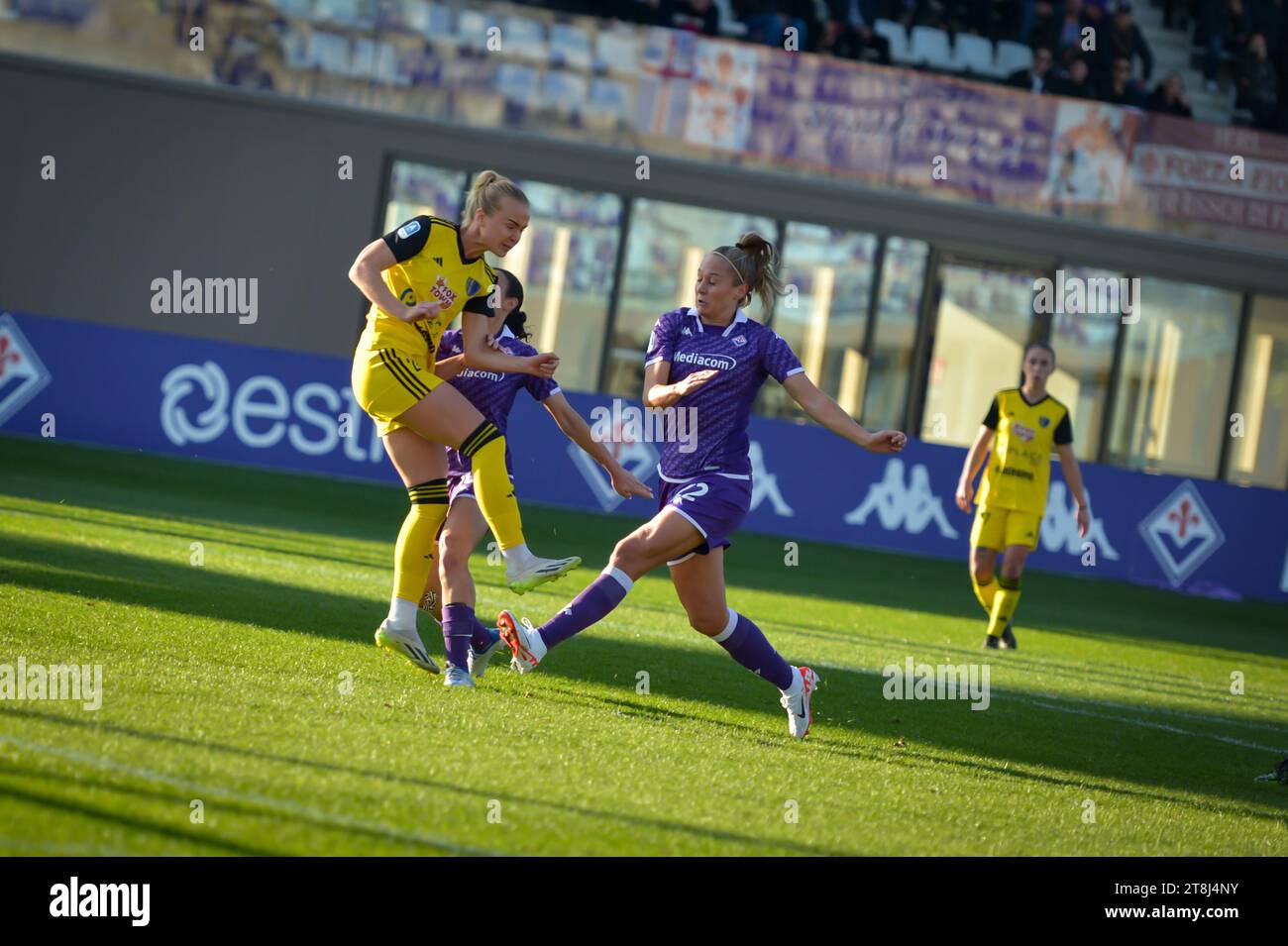 Fiorentina Women - Fiorentina-Como Stock Photo - Alamy