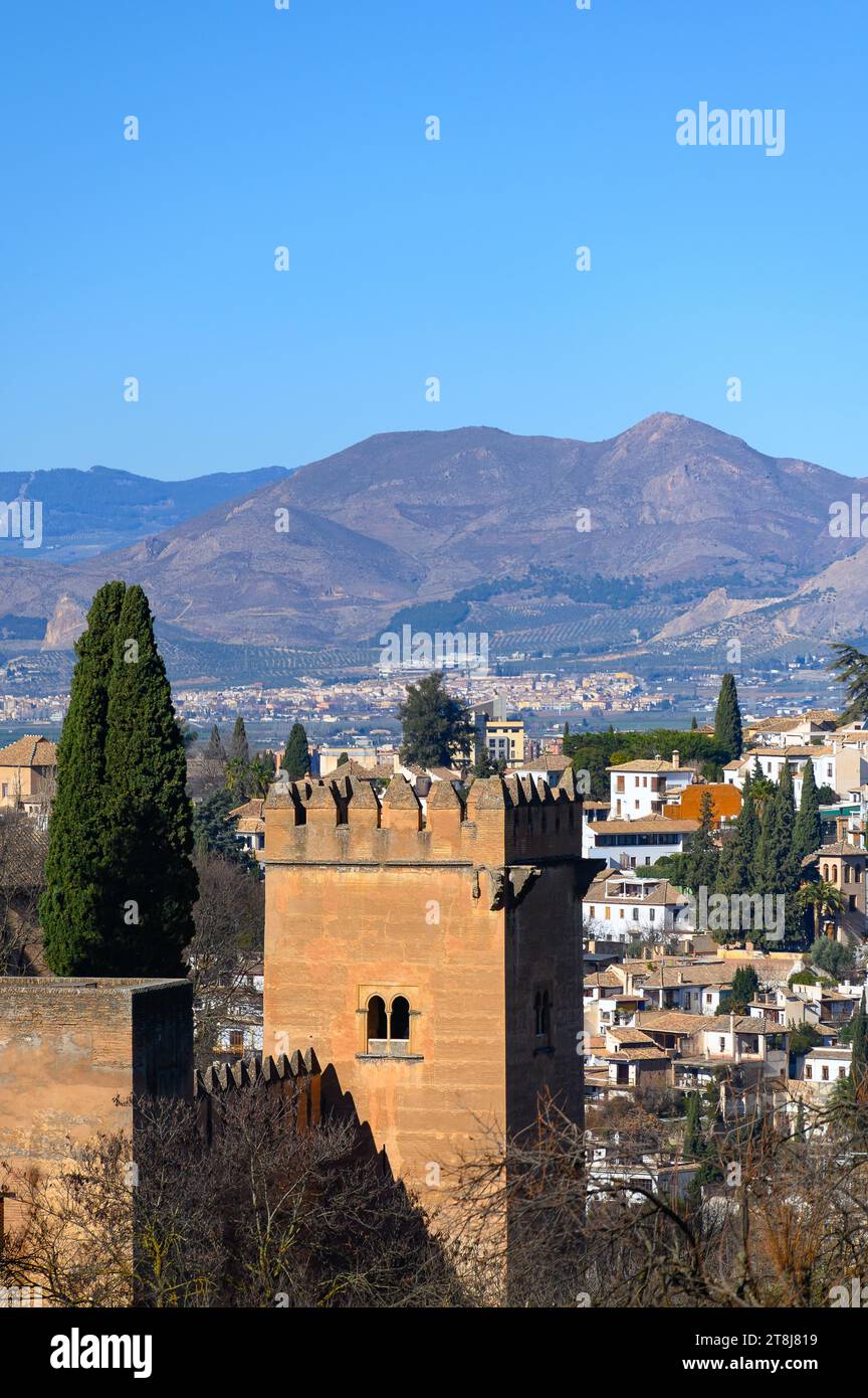 Alhambra, Spain, Architecture of the fortress and palace complex ...