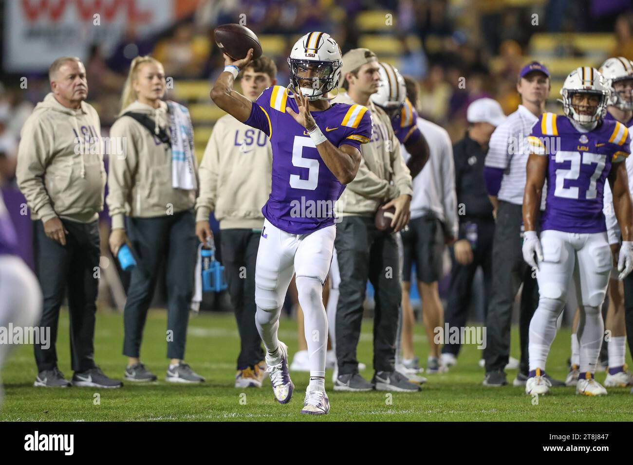 November 18, 2023: LSU quarterback Jayden Daniels (5) makes a throw ...