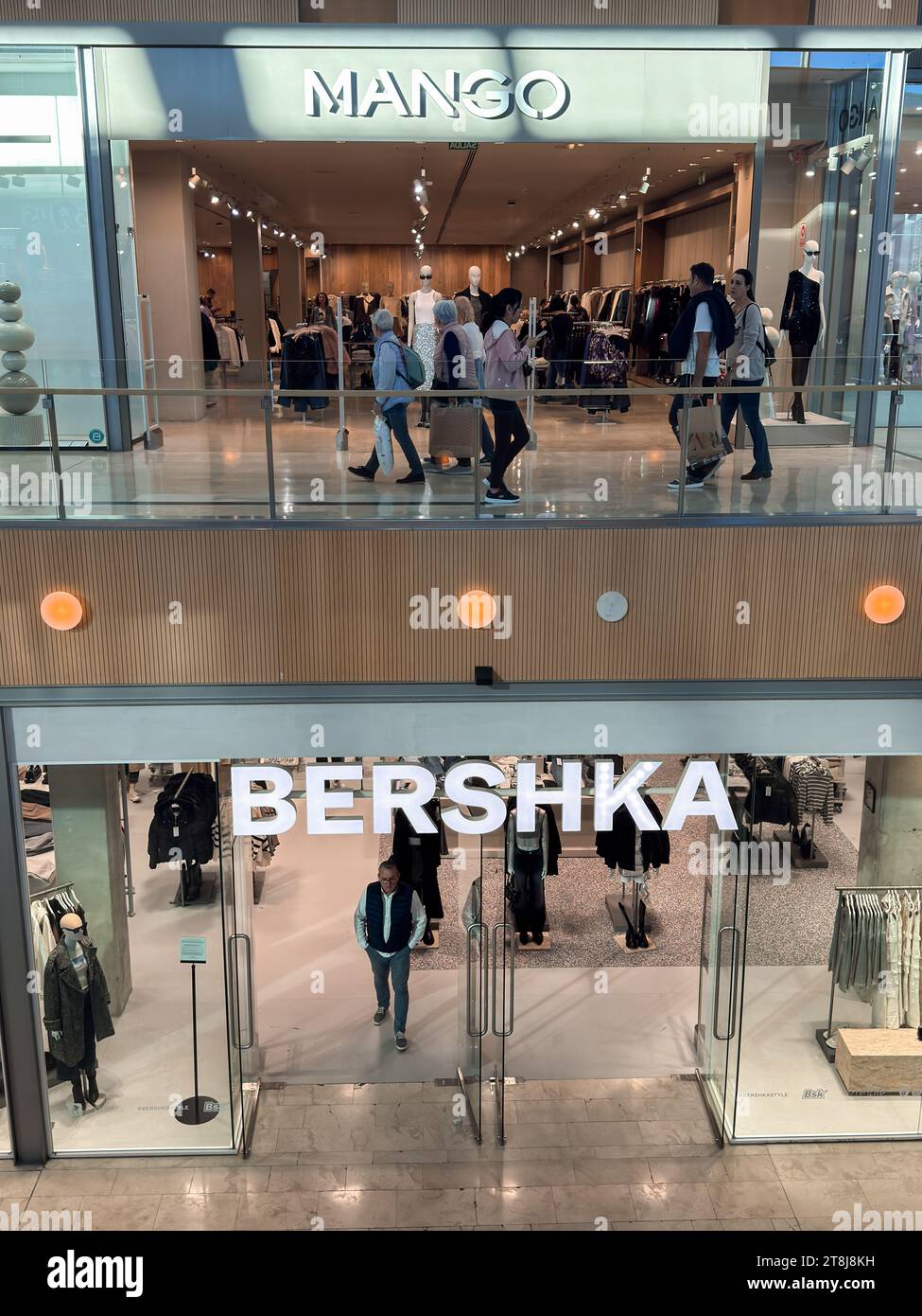 Puerto Venecia, well-recognized shopping center based out of the city ...