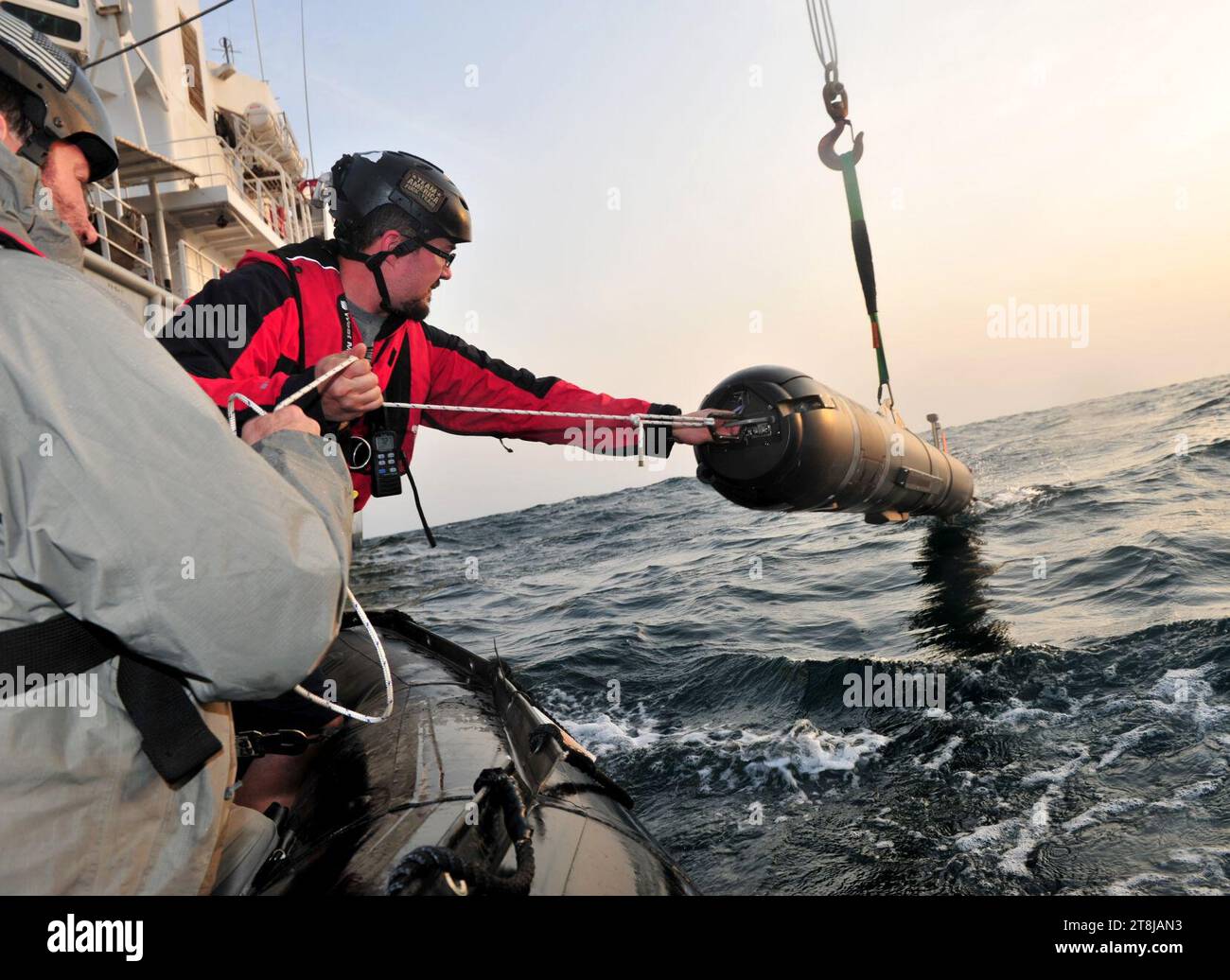 Uuv operations hi-res stock photography and images - Alamy
