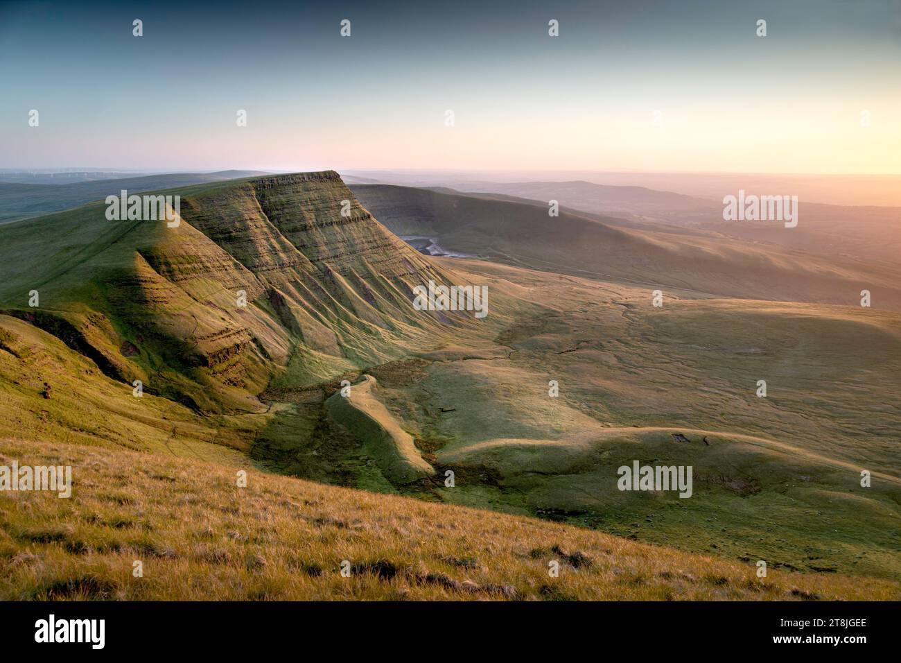 Views over Picws Du in the Brecon Beacons (Bannau Brycheiniog) National ...