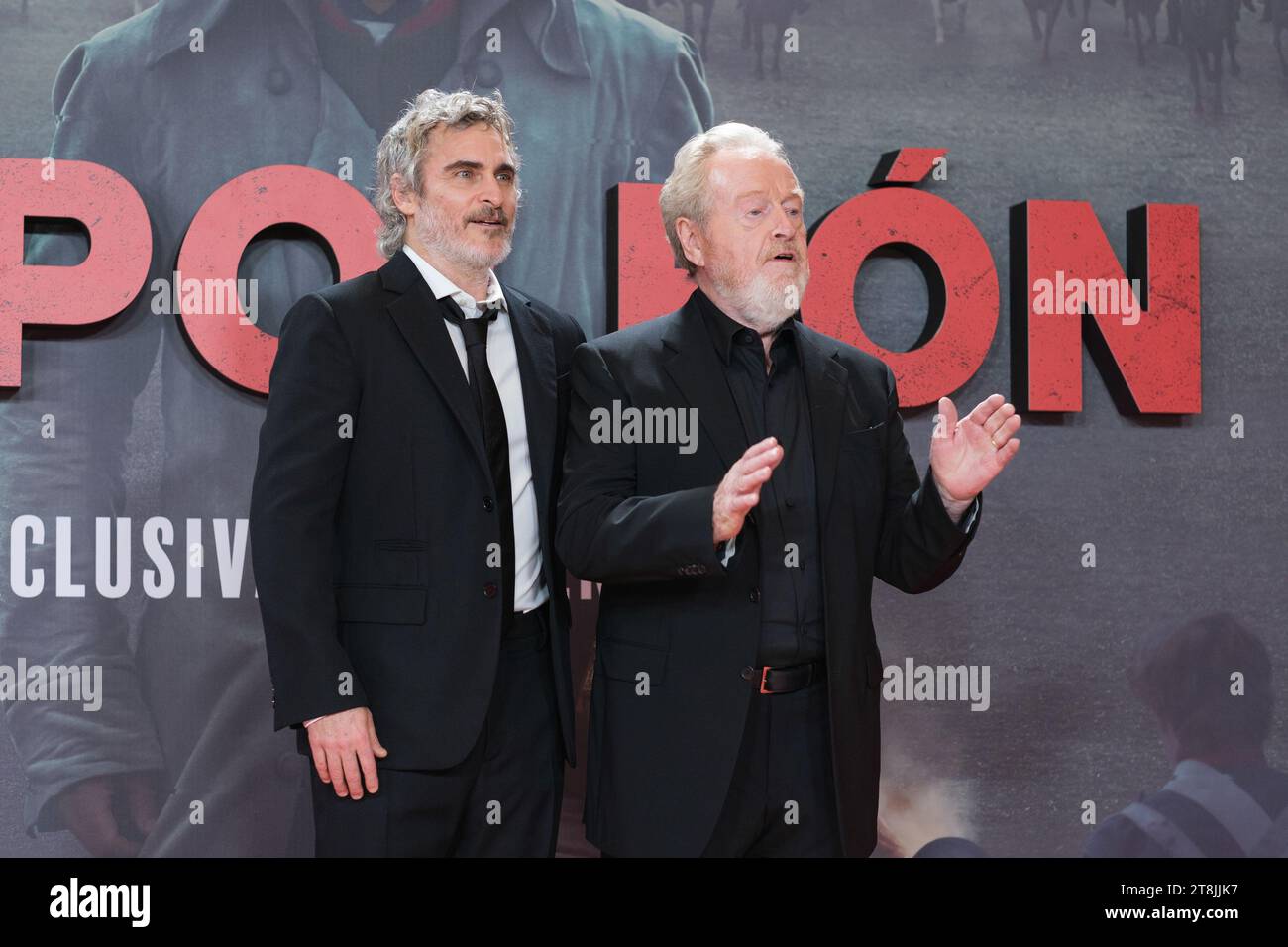 Joaquin Phoenix and Ridley Scott attend the photocall of the premiere ...